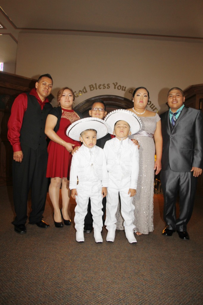 Bautismo del niño Omar Cosme Mejía y otras. - LA COMUNIDAD NEWS ON LINE