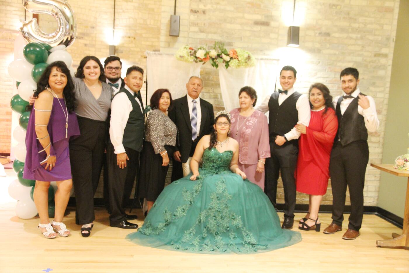 Quince años de: Dayli'as Lazo Figueroa en Madison - LA COMUNIDAD NEWS ...